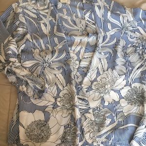 Anthropologie | Jackets & Coats | Akemi Kin Floral Kimono One Size Fits ...